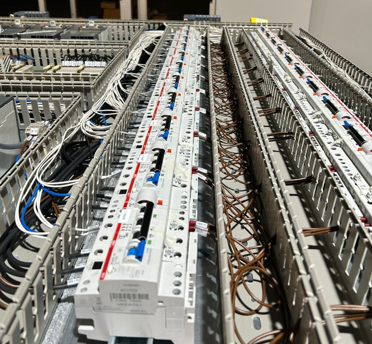 Quadri elettrici industriale | Cablaggio bordo macchina Castellone